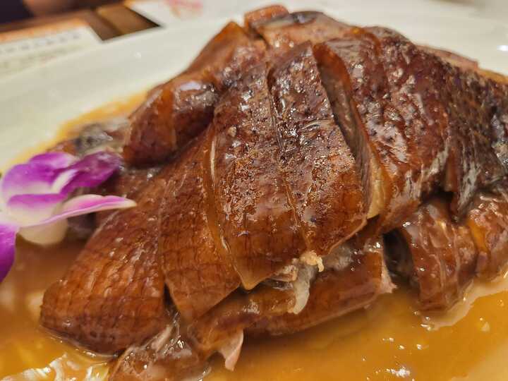 The Hong Kong Goose of Legend, Kam’s – Someone Who Wanders